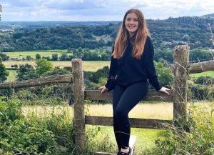 Elizabeth Filips Age, Accent, Birthday, Boyfriend, Wiki, Bio, Net Worth ...