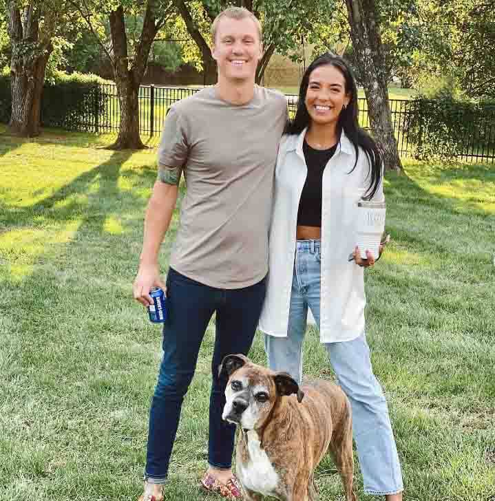 Danielle Olivera Age Weight Boyfriend Family Job App Wiki Bio