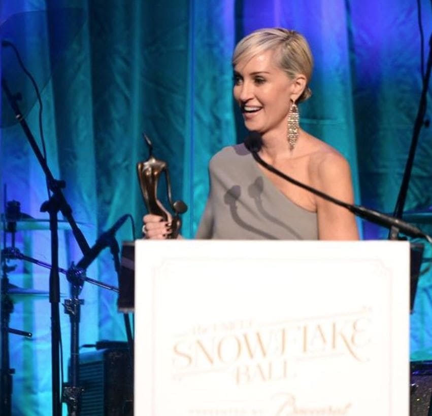 Hilary Quinlan (Bryant Gumbel's Wife) Age, Family, Dentist, Wiki, Bio ...