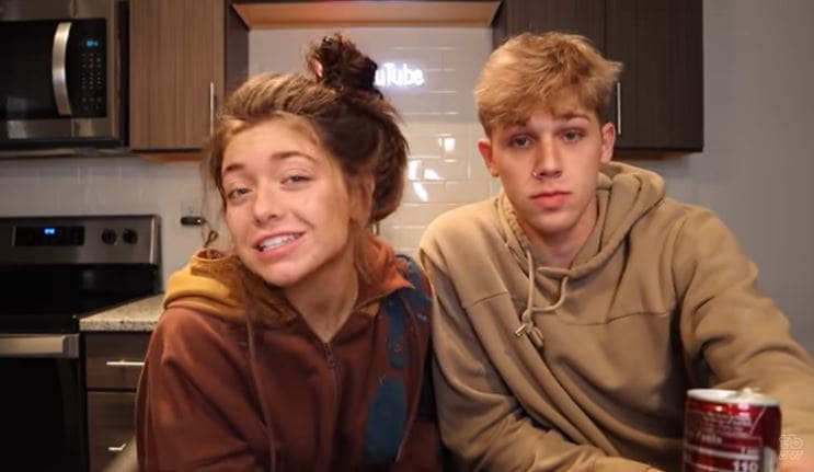 Who is Tabitha Swatosh? Age, Height, Boyfriend, Family, Wiki, Bio, Net ...