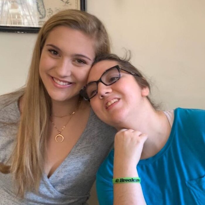 Who is Elizabeth Kitley? Age, Height, Weight, Boyfriend, Wiki, Bio, Net ...