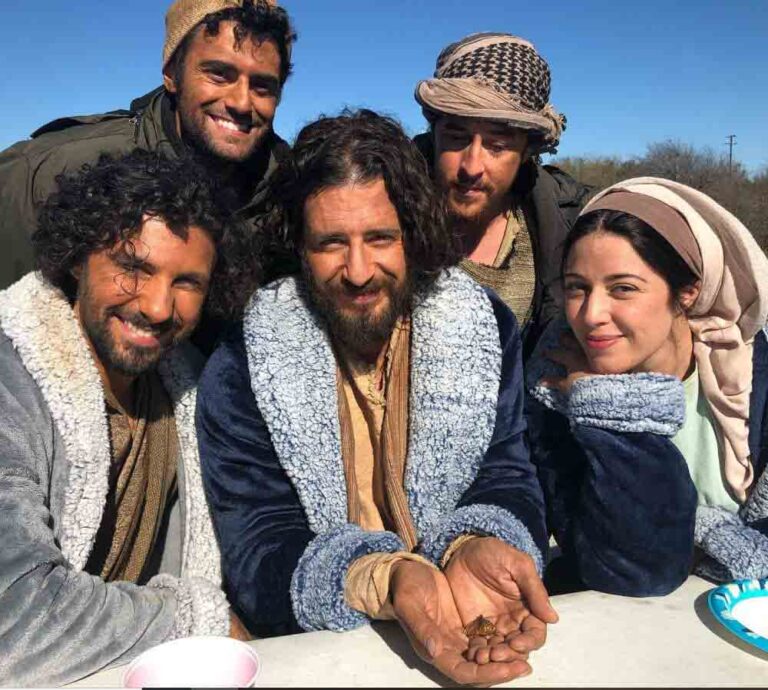 Who is Elizabeth Tabish? Age, Height, Nationality, Religion, Wiki, Bio ...