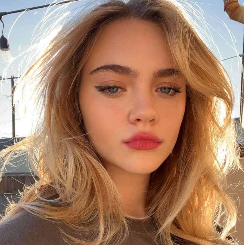 Who is Isabel Gravitt? Age, Height, Parents, Boyfriend, Wiki, Bio, Net Worth - Wassup News