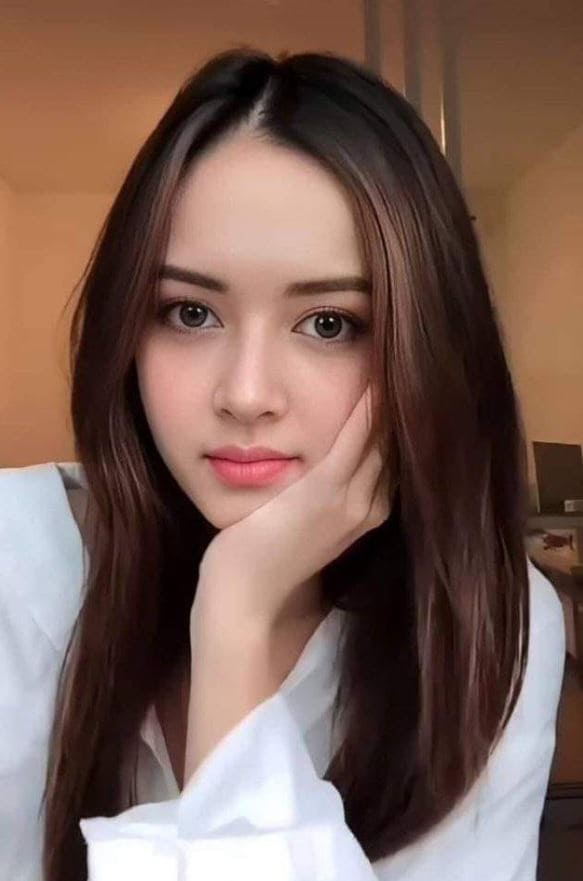 Who is Elina Devia? Age, Height, Nationality, Religion, Wiki, Bio, Net Worth - Wassup News